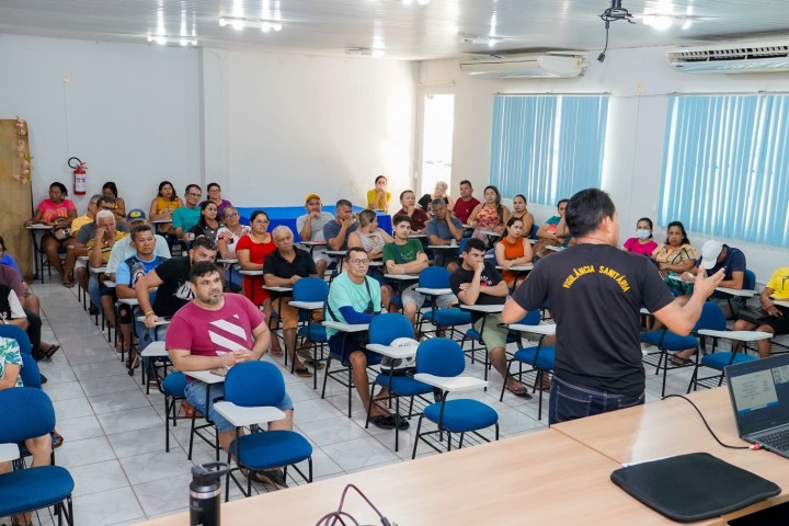 Curso de manipulação de boas práticas e manejo adequado de açaí e ...
