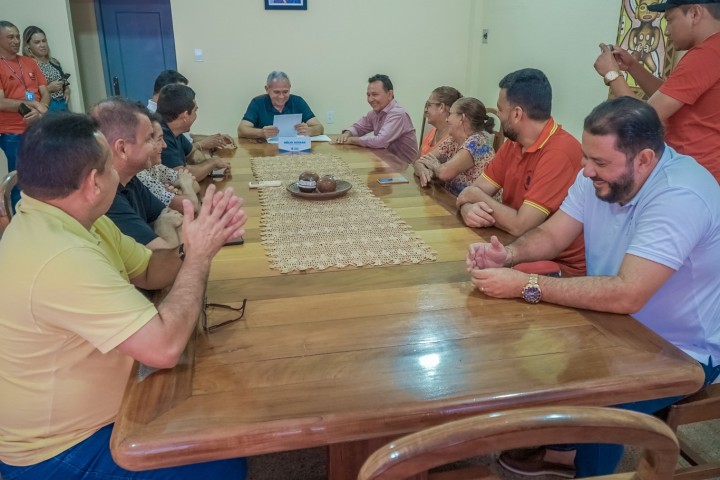 Assinada a Ordem de Serviço para construção da Praça do Cipoal ...