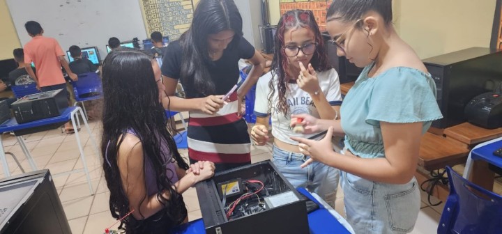 Prefeitura forma mais uma turma do projeto 'Aluno Tech' | Educação ...